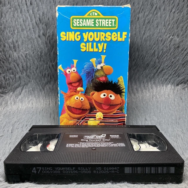 SESAME STREET SING Yourself Silly VHS 1990 CTW Sony Wonder Ernie Rubber ...