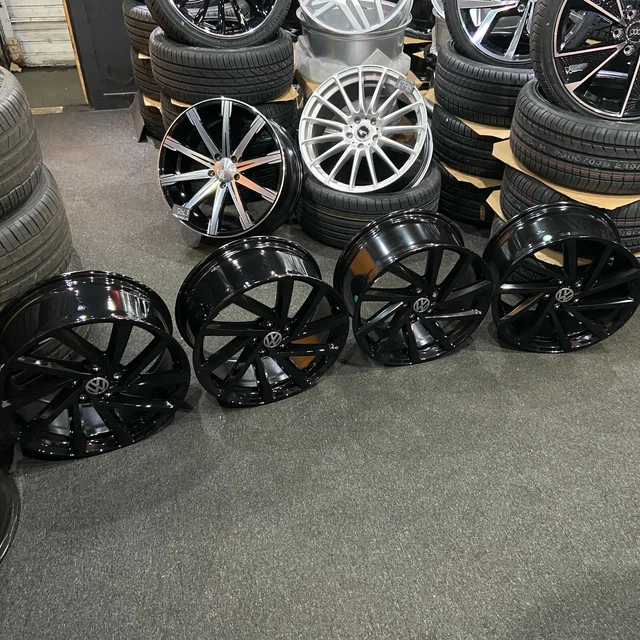 Ex Display 18and Gloss Black Vw Golf R Spielberg Style Alloy Wheels Golf