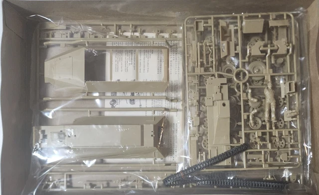 35147 TAMIYA 1/35 Mt I.SPW.Kfz.251/9 Ausf.D (7.5cm KwK 37L/24) Kanonenwagen $75.00 - PicClick AU