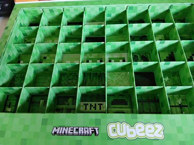 WOOLWORTHS BIG W 2025 Minecraft Cubeez Empty Collector Display Case ...