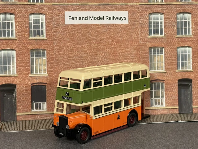 CORGI 97336 1:50 Scale Model Bus Daimler CW Utility Bus - Glasgow ...