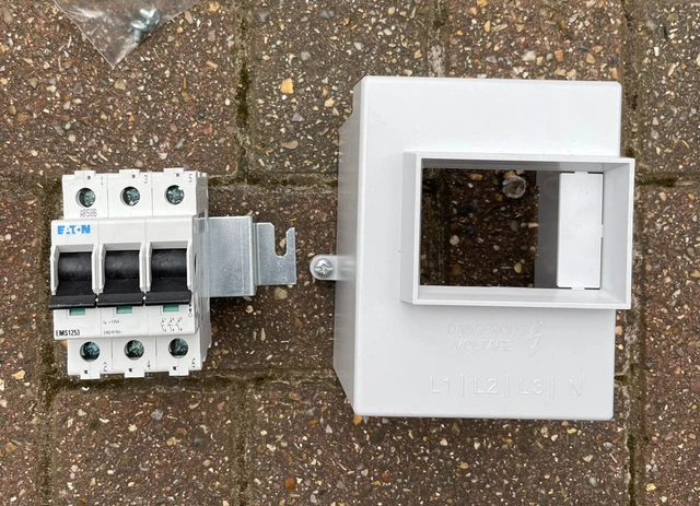 EATON MEM EBMS1253N TYPE B Incomer Kit 125A TPN Switch Disconnector £41 ...