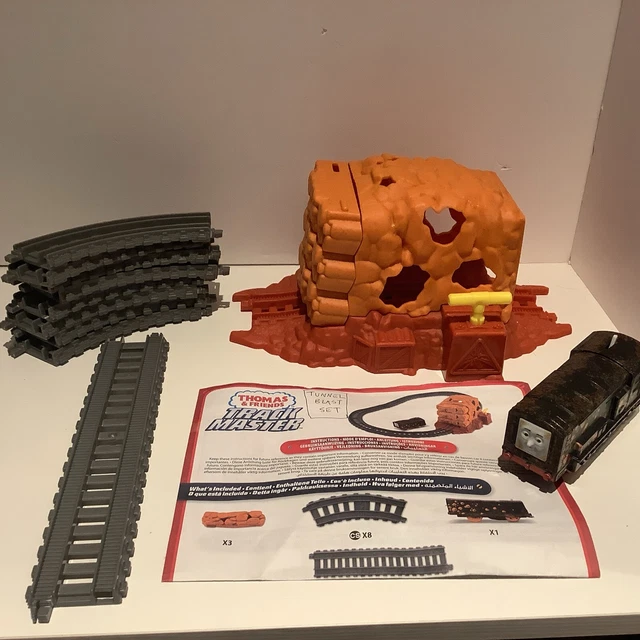 THOMAS AND FRIENDS, Trackmaster, Motorized. Tunnel Blast Set 2017 With ...