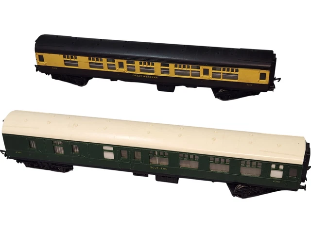 HORNBY COACHES 00 Gauge Model Railway £10.00 - PicClick UK