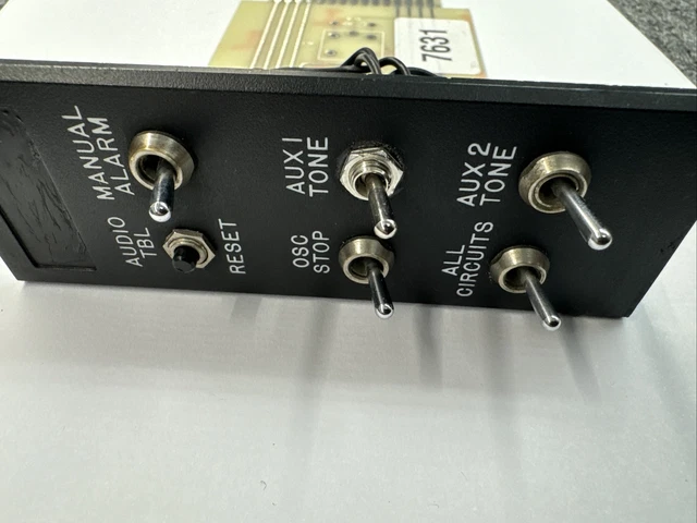 VINTAGE SIMPLEX 2001 Fire Alarm Panel Card 556-282C Zone Circuit $53.04 ...