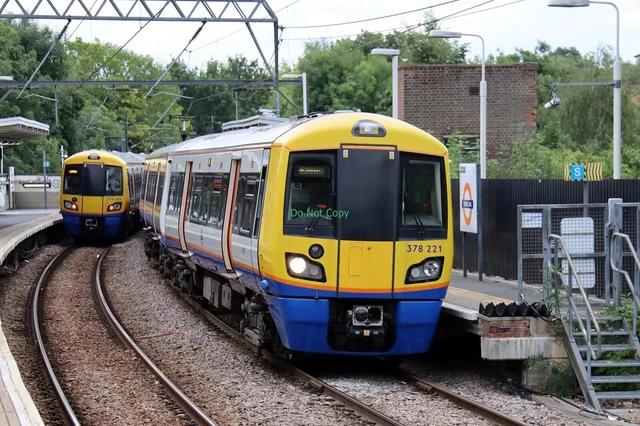 B197 35MM SLIDE London Overground Class 378 378226 @ Gospel Oak £3.54 ...