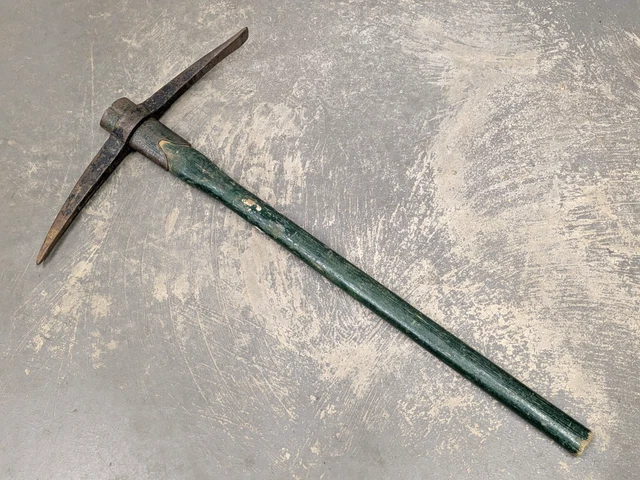 BRITISH ARMY - Military - Vintage Hardypick Pick Axe Handle & Head ...