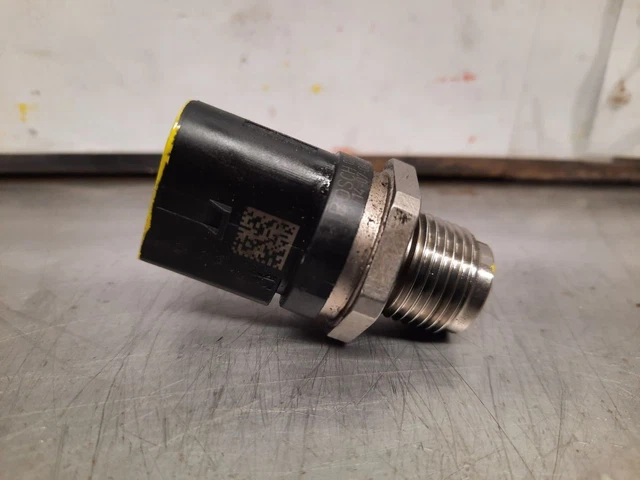 BMW FUEL PRESSURE Sensor Diesel E88 F30 F10 3 4 5 SERIES 13538577623 £ ...