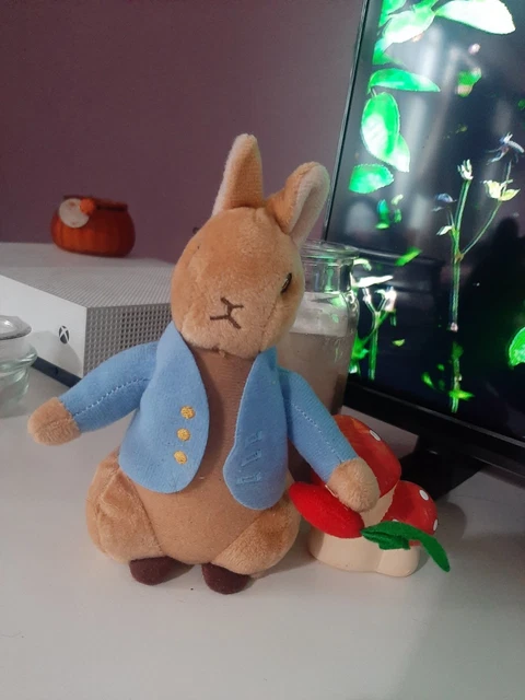 BEATRIX POTTER PETER Rabbit With Radish Plus Toy Bunny £8.66 - PicClick UK