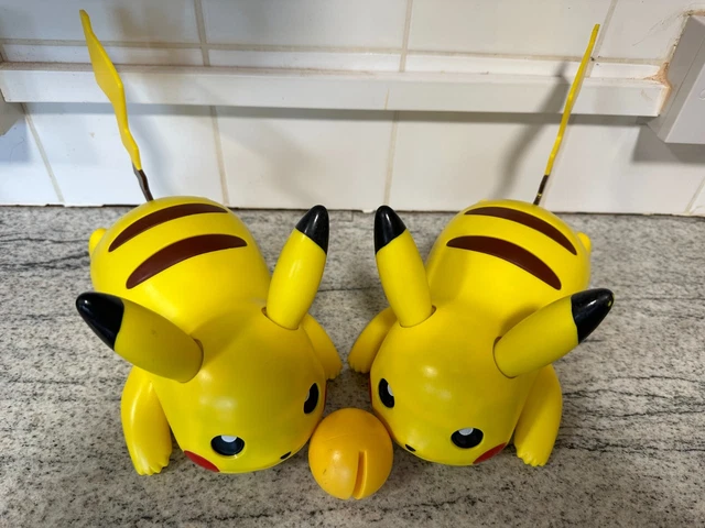 TOMY. POKEMON PIKACHU, Battle Moves. Electric Toy. Lights, Talks ...