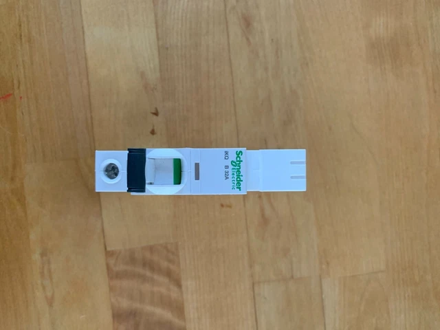 SCHNEIDER SQUARE D IKQ 32A Single Pole 10kA B Curve MCB £13.00 - PicClick UK