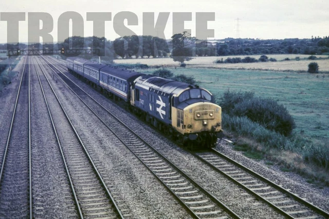 35MM SLIDE BR British Railways Diesel Loco Class 37 37407 Cardiff 1989 ...