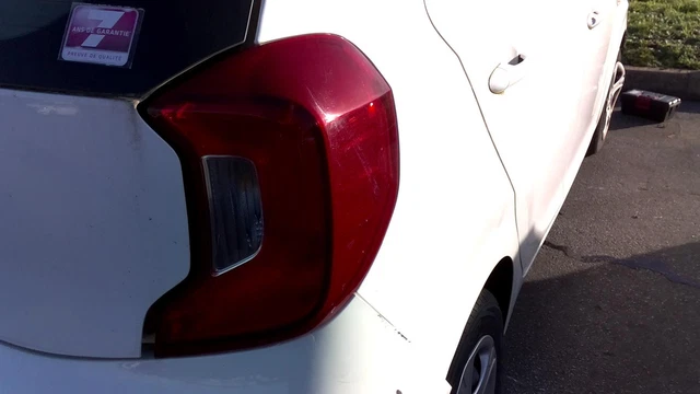 FEU ARRIERE PRINCIPAL droit (feux) d'occasion ref. 92402G6000 de KI/R ...