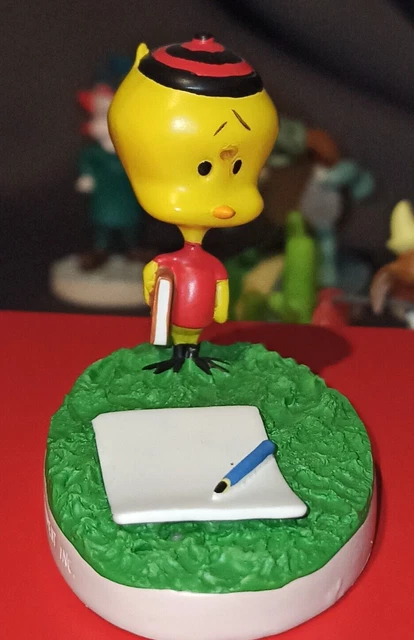 EGGBERT . FIGURINE Cartoon Warner Bros 2003 Looney Tunes Résine objet ...