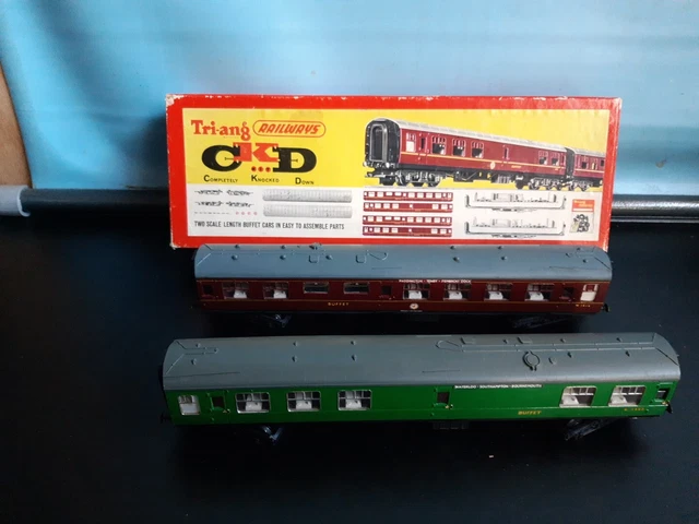 TRIANG RAILWAY: CKD R384 Pair Buffet Cars made-up £15.00 - PicClick UK