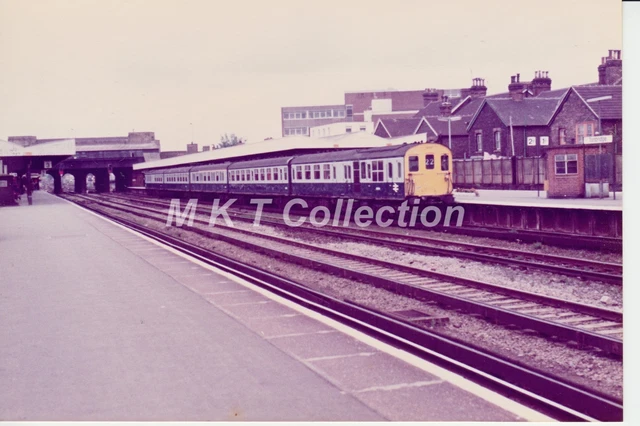 RAIL PHOTO DMU/EMU 1037 @ Tonbridge 24/7/82 8:25 Hastings - Charing ...