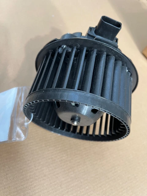 MOTEUR VENTILATEUR SCANIA SERIE P G R (L-CLASE) FSA R450 (4X2)EB ...
