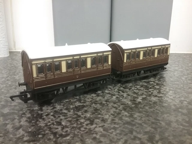 OO GAUGE 2 Gwr 4 Wheeled Coaches Vvgc £12.00 - PicClick UK
