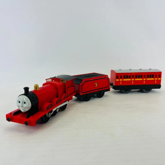 THOMAS & Friends James TrackMaster Train Engine Motorized 2002 + Red ...