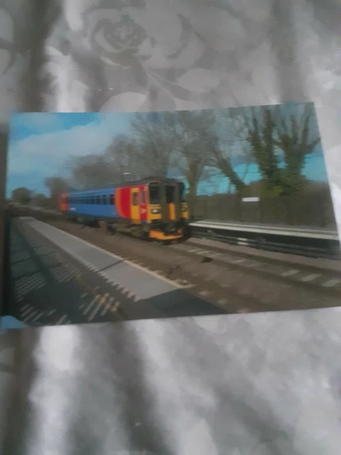 6X4 PHOTO OF East Midlands Trains Class 153-153302 at Metheringham £1.40 - PicClick UK