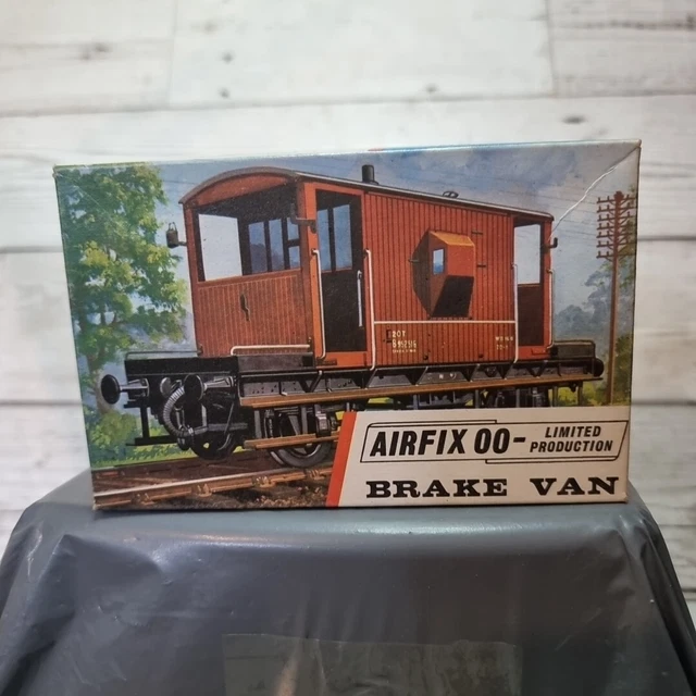 AIRFIX BR 20T Brake Van No.R4 Model Railway OO scale New And Unbuilt ...