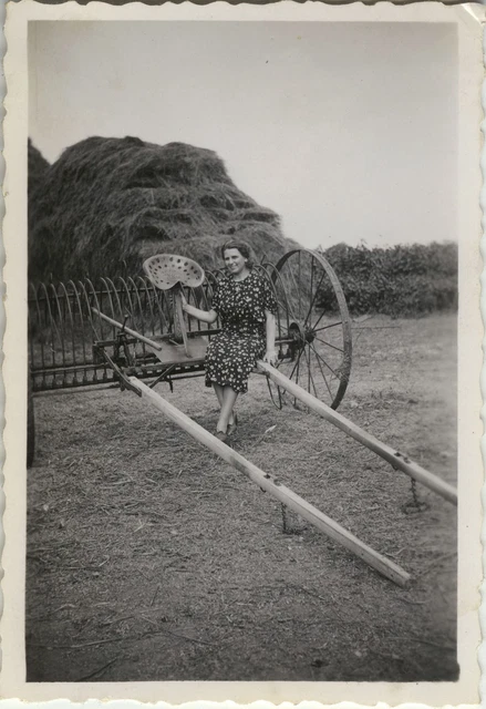 PHOTO ANCIENNE - Vintage Snapshot - Femme Agriculture Paysan Champ ... PHOTO ANCIENNE - Vintage Snapshot - Femme Agriculture Paysan Champ ...