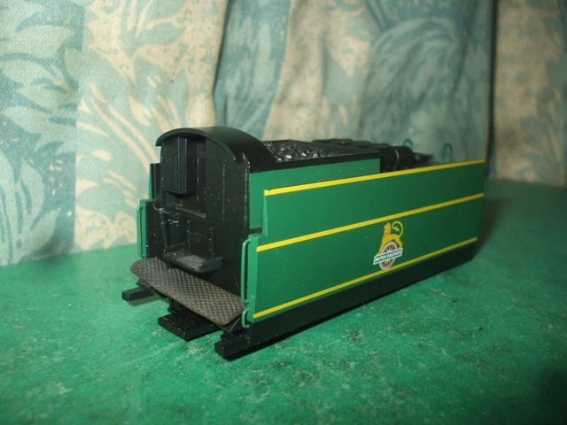 HORNBY EX SR BATTLE OF BRITAIN/WEST COUNTRY CLASS TENDER BODY ONLY - No ...