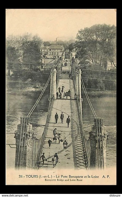 37 - TOURS - Le Pont Bonaparte et la Loire - Animée - Oblitération ...