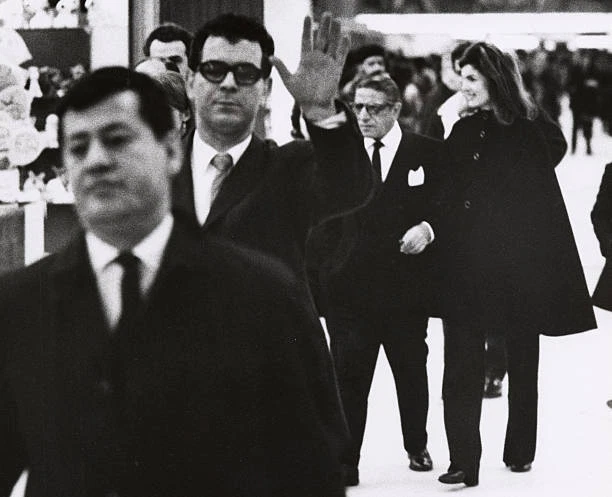 Jackie Kennedy Onassis And Aristotle Onassis At Jackie Kenne 1971 Old 1664