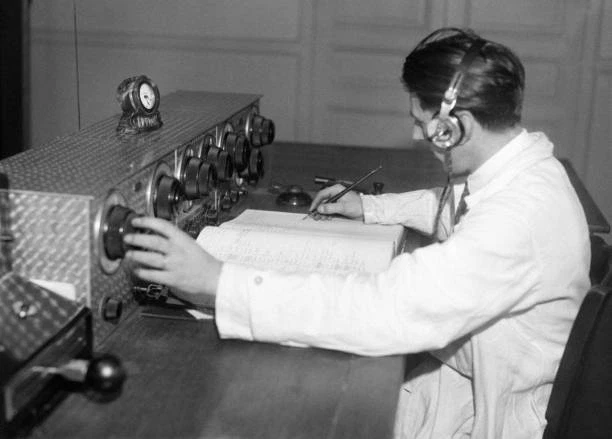 BELINOGRAPH RADIO-TELEGRAPH CAPABLE transmitting anthropometric ph ...