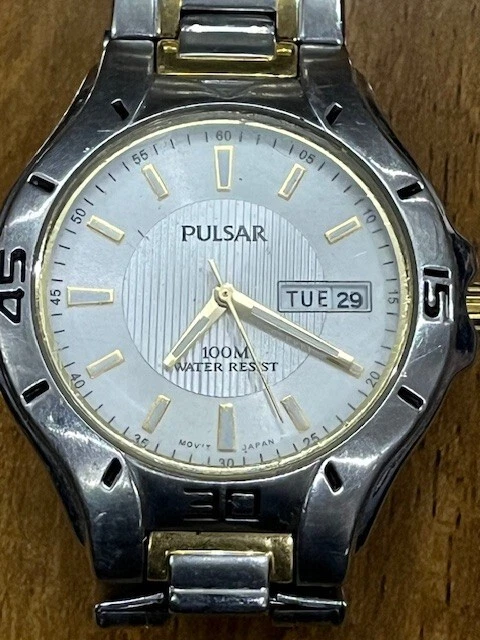 RETRO JAPAN PULSAR VX43-X033 Day/Date Dial WR100M Quartz Gents Watch ...
