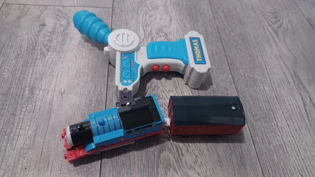 THOMAS TRACKMASTER REMOTE Control Thomas Train. RARE. Battery operated ...