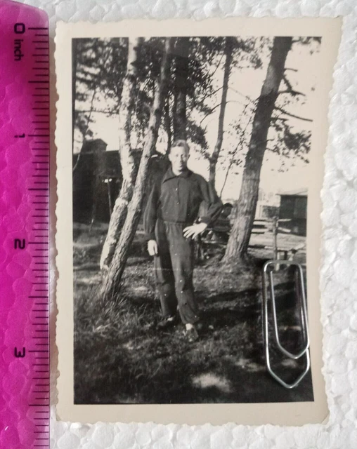 047 WW2 ORIG. Photo German Soldier Uniform Barrack 2.5 x 3.5 inch £0.99 ...