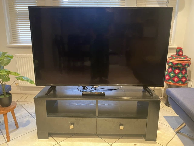 BUSH 55 INCH Smart 4K UHD HDR LED Freeview TV WITH TV STAND + MOUNTING ...