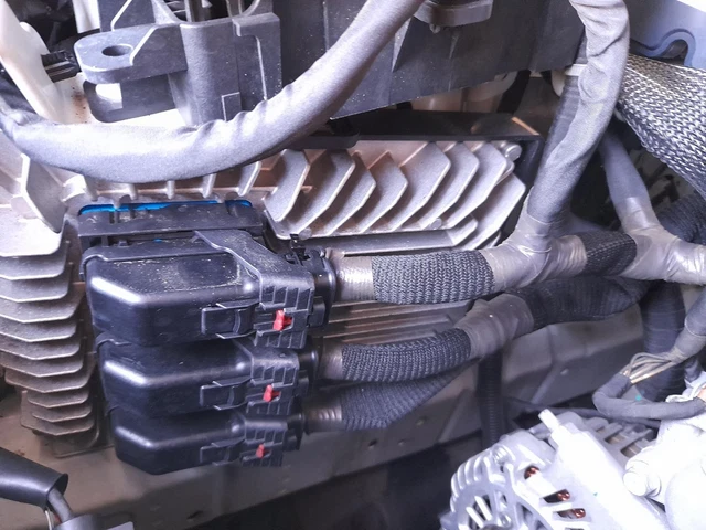 HOLDEN COMMODORE ECU Engine Ecu, V6, Ecu Only, Vf, 05/13-12/17 13 14 15 ...