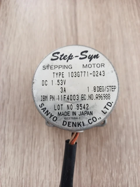 STEP-SYN / SANYO DENKI 103G771-0243 11F4003 1.53V 3A Stepping Motor EUR ...