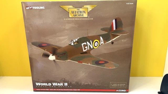CORGI AVIATION 1:32 Aa35501 Ww11 Hawker Hurricane Mkia P3576 Boscombe ...