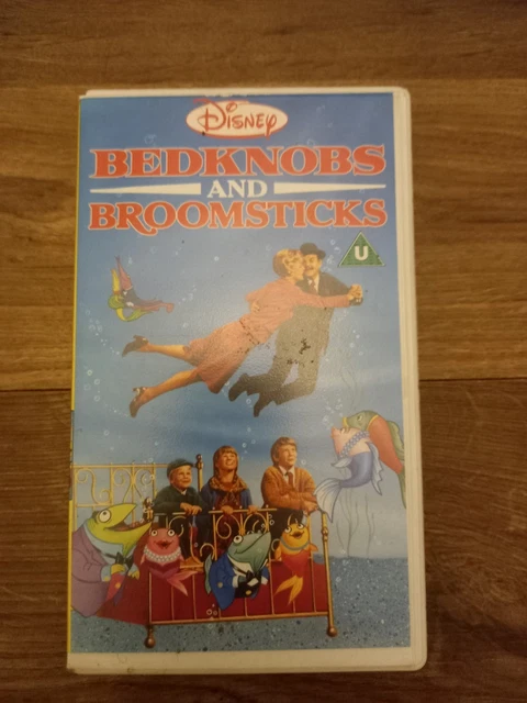 DISNEY'S BEDKNOBS AND Broomsticks (VHS, 1987 £26.72 - PicClick UK