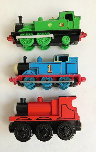 THOMAS AND FRIENDS Take n Play Magnetic James Die Cast Ertl Trains ...
