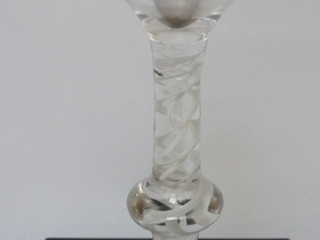 VERRE À VIN filigrané Twist XVIIIe siècle (20505) EUR 240,00 - PicClick FR