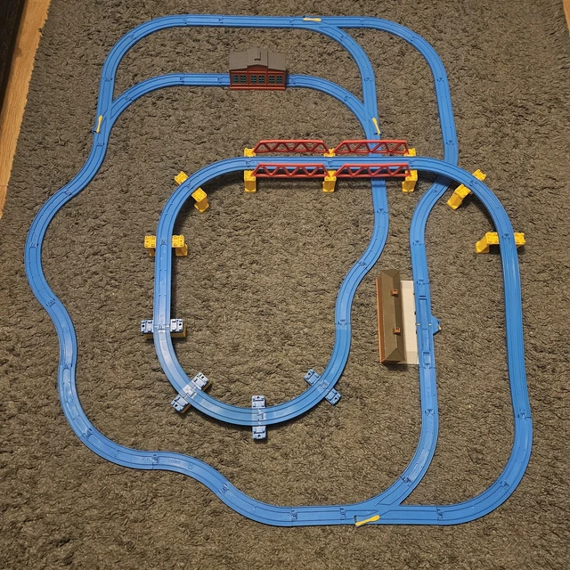 TOMY TRACKMASTER SET Track Thomas The Tank Engine Train Bridge Station ...