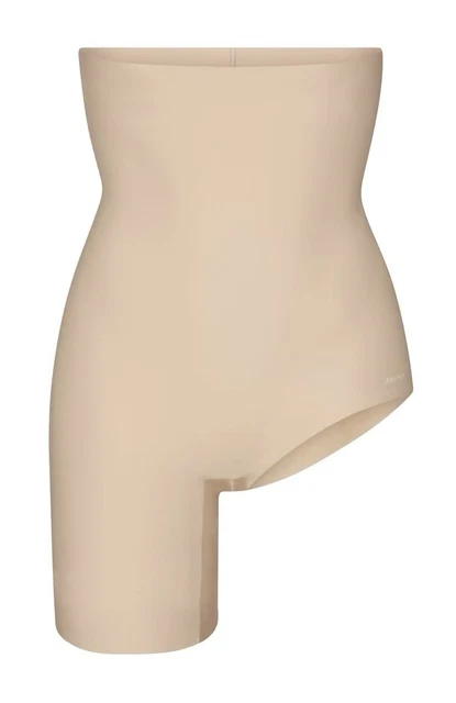 SKIMS BODY LEFT Leg Solution Short Shapeware Size 2X Color Sand £29.93 ...