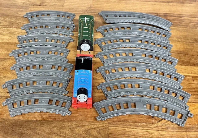THOMAS & FRIENDS Thomas/ Emily Motorised Trackmaster Gullane Mattel ...