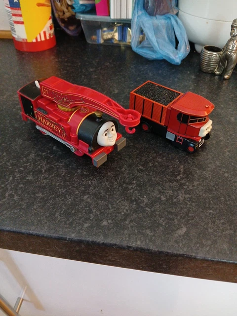 TOMY TRACKMASTER THOMAS THE TANK Engine MOTORISED ELIZABETH LORRY Truck ...