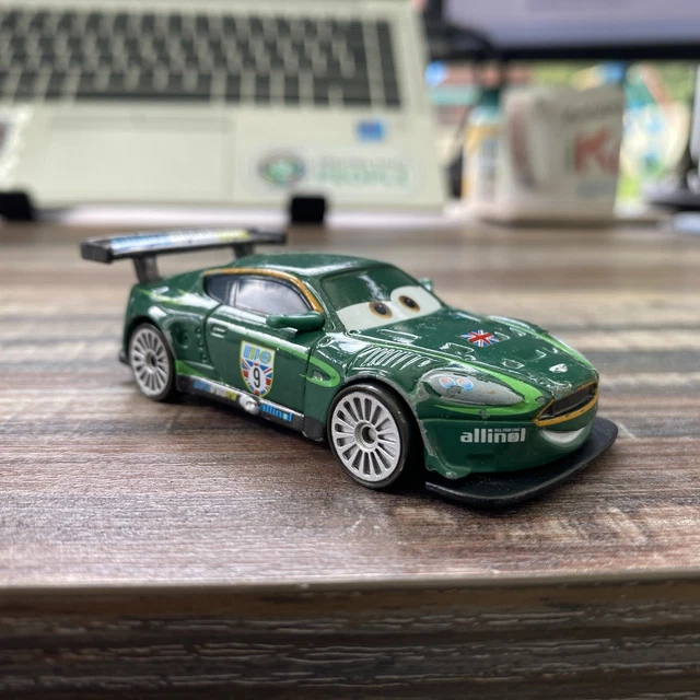 DISNEY PIXAR CARS Nigel Gearsley Aston Martin £6.50 - PicClick UK