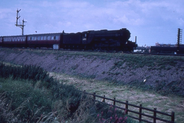 35MM RAILWAY SLIDE: CLASS A3: 60092 FAIRWAY £2.00 - PicClick UK