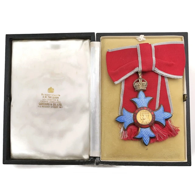 LADIES COMMANDER ORDER of the British Empire CBE Box Lady Medal & Case ...