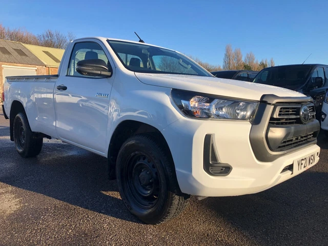 2021 TOYOTA HILUX 2.4 D-4D Active Single Cab Pick Up Truck - Px/Finance ...
