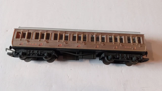 HORNBY OO GAUGE R332 - LNER Clerestory Composite Coach 4104 £13.19 ...