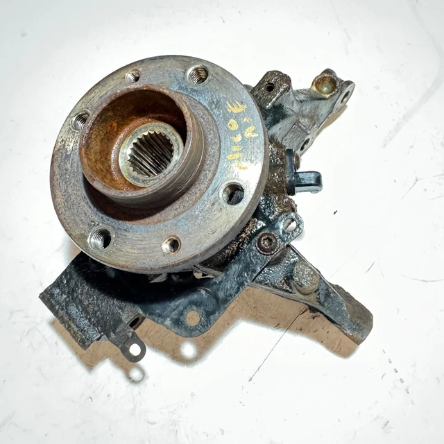 RENAULT CLIO MK4 Wheel Hub Nsf Lh Passenger Front Left Side 1.2 16V ...